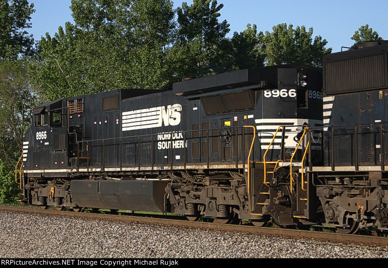 NS 8966